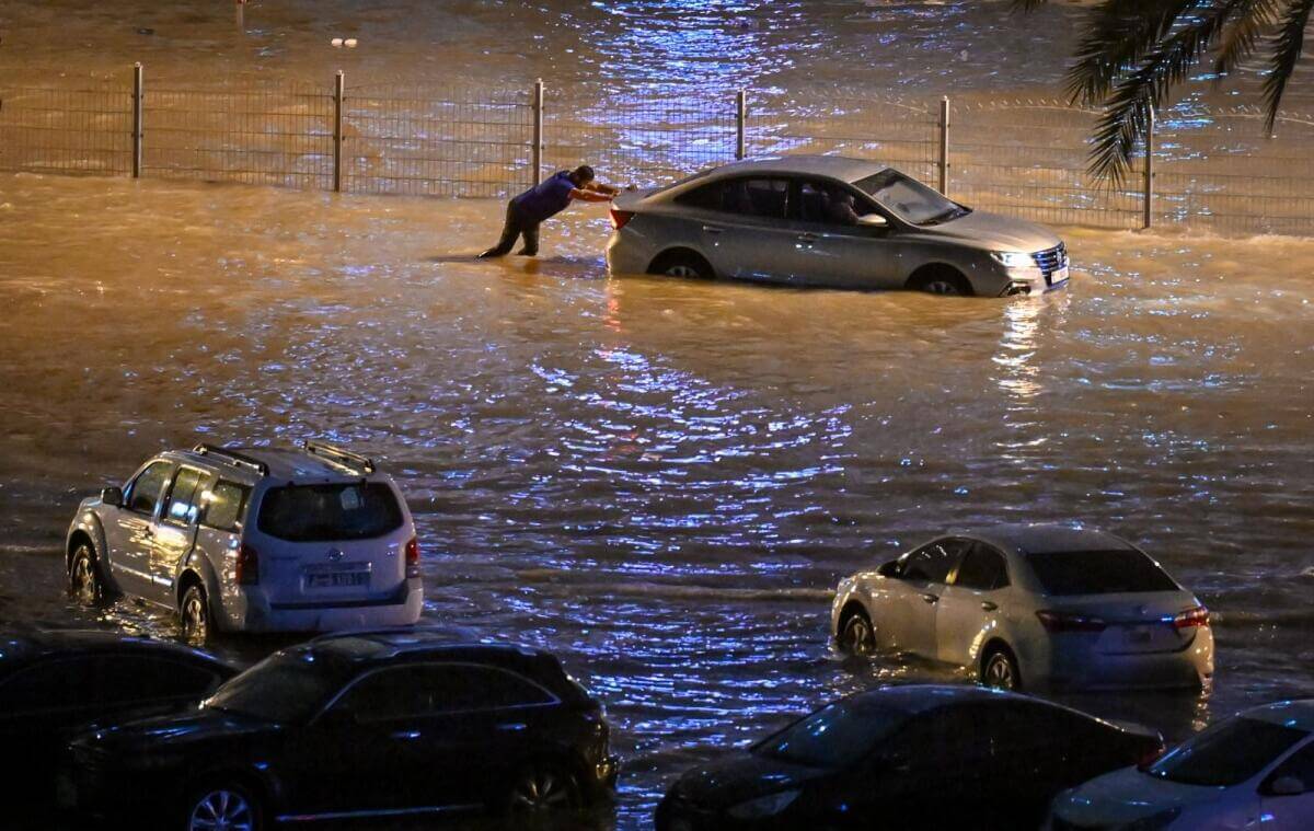 Tres estaciones del metro Dubai reabren tras las inundaciones de abril ...